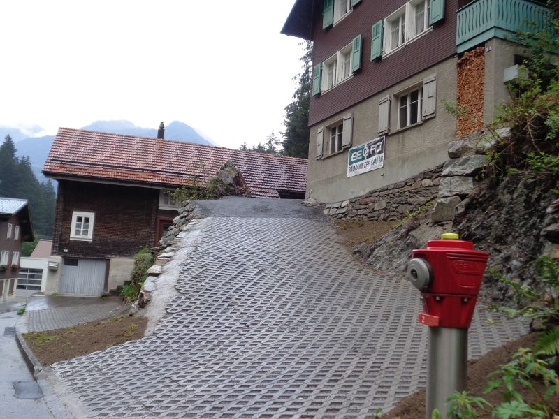Zufahrtsstrasse Talweg